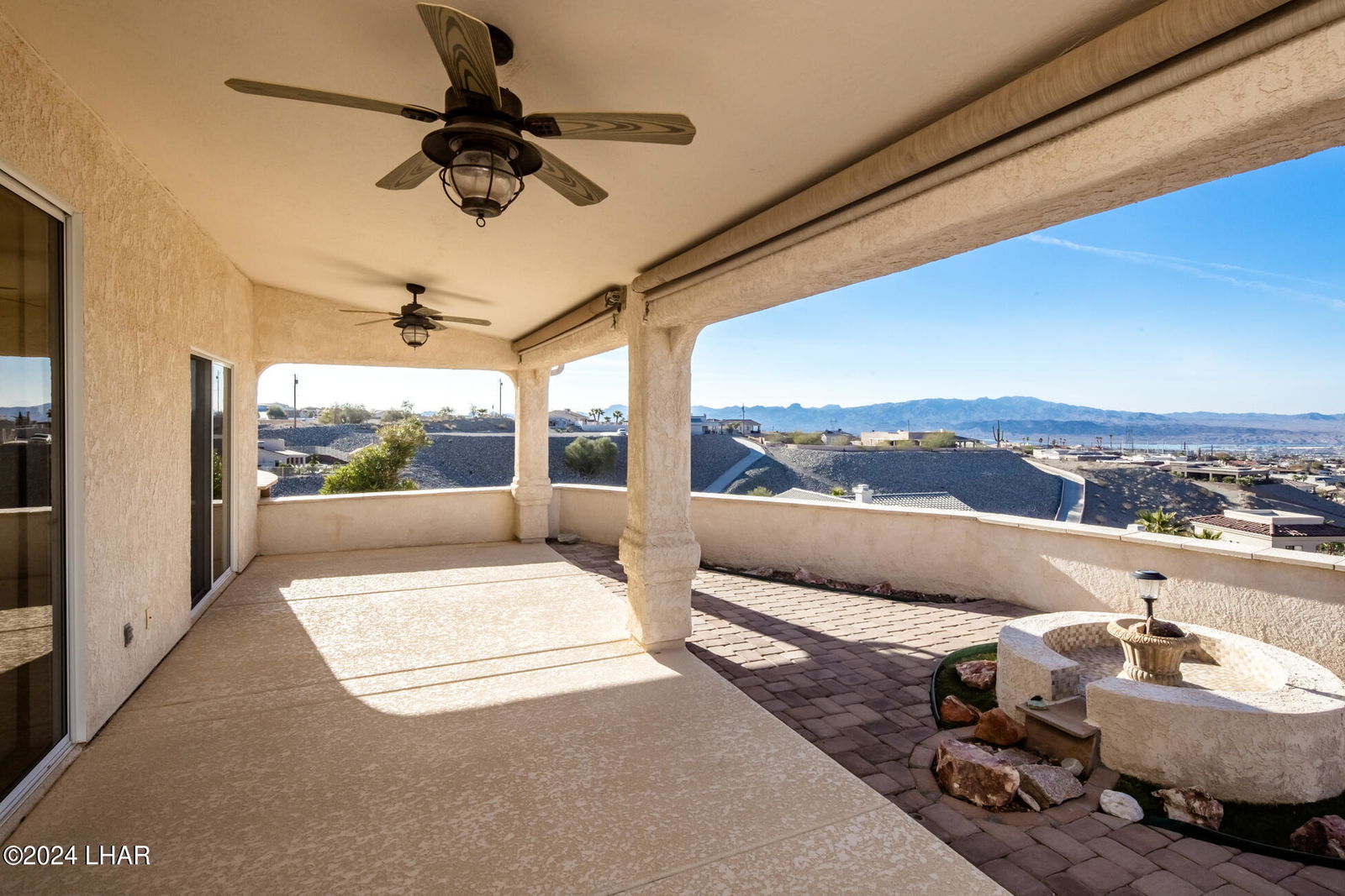 3481 Kicking Horse Dr, Lake Havasu City | MLS 1028894 | »» Call/Text: HavasuLew @ 928-846-6474
