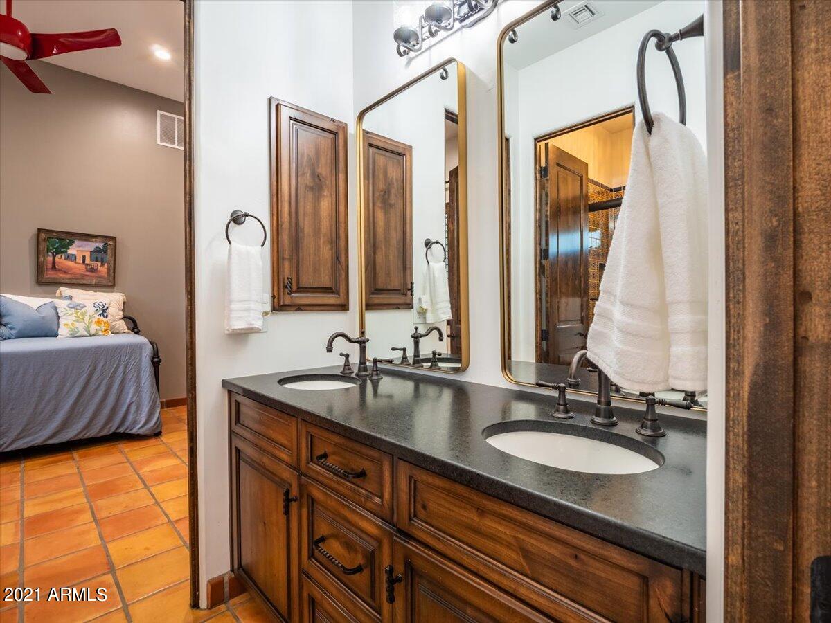 5380 S Ashley Drive, Chandler, 85249