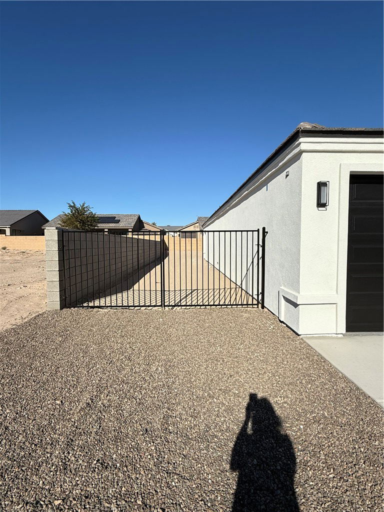 2195 E Hayden Way, Fort Mohave, 86426