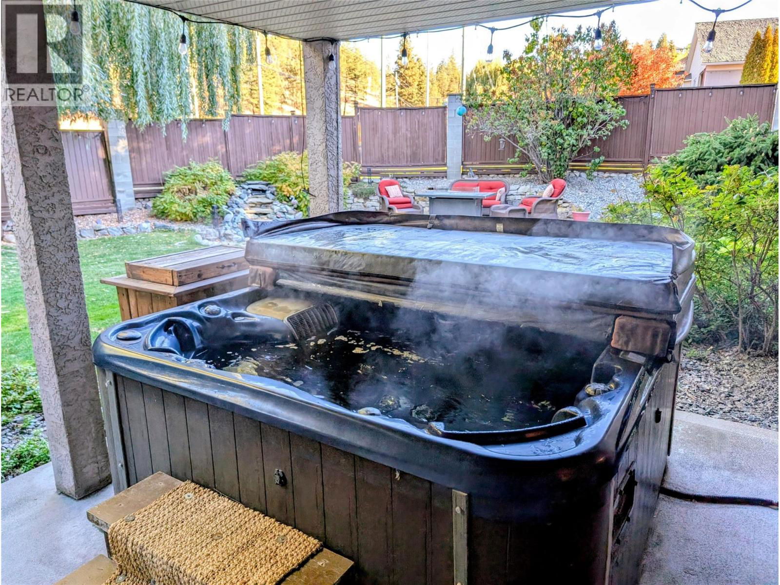 2086 Sunview Drive, West Kelowna, V1Z3P9