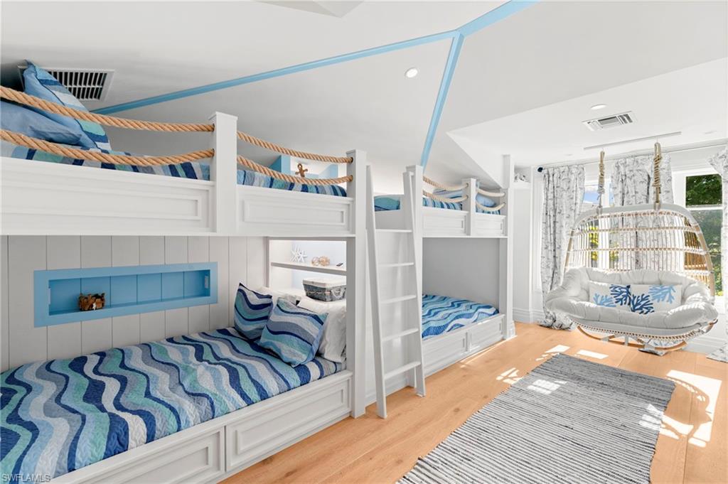 221 Aqua CT, Naples, 34102