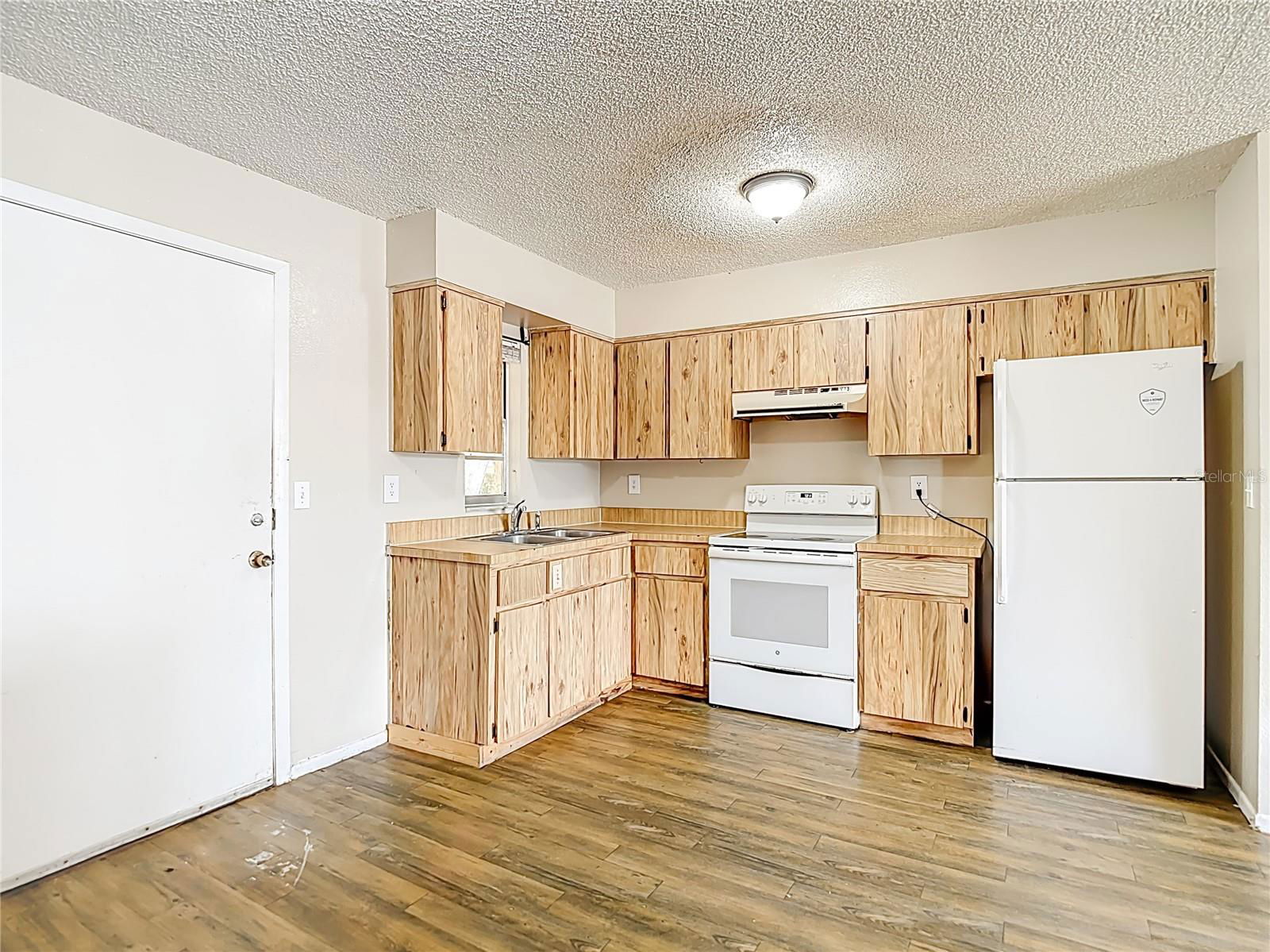 15696 Bolesta Road, Clearwater Property for Sale in N/A , it has 8 bedrooms, 4 bathrooms with ...