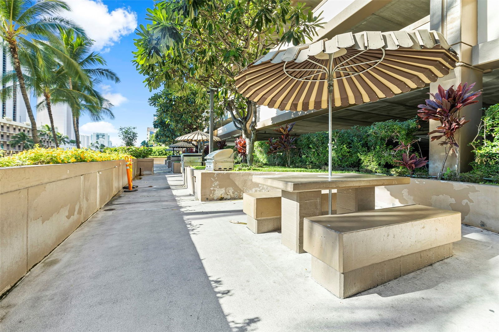 Discovery Bay 1778 Ala Moana Boulevard Unit PH14, Honolulu, 96815 ...