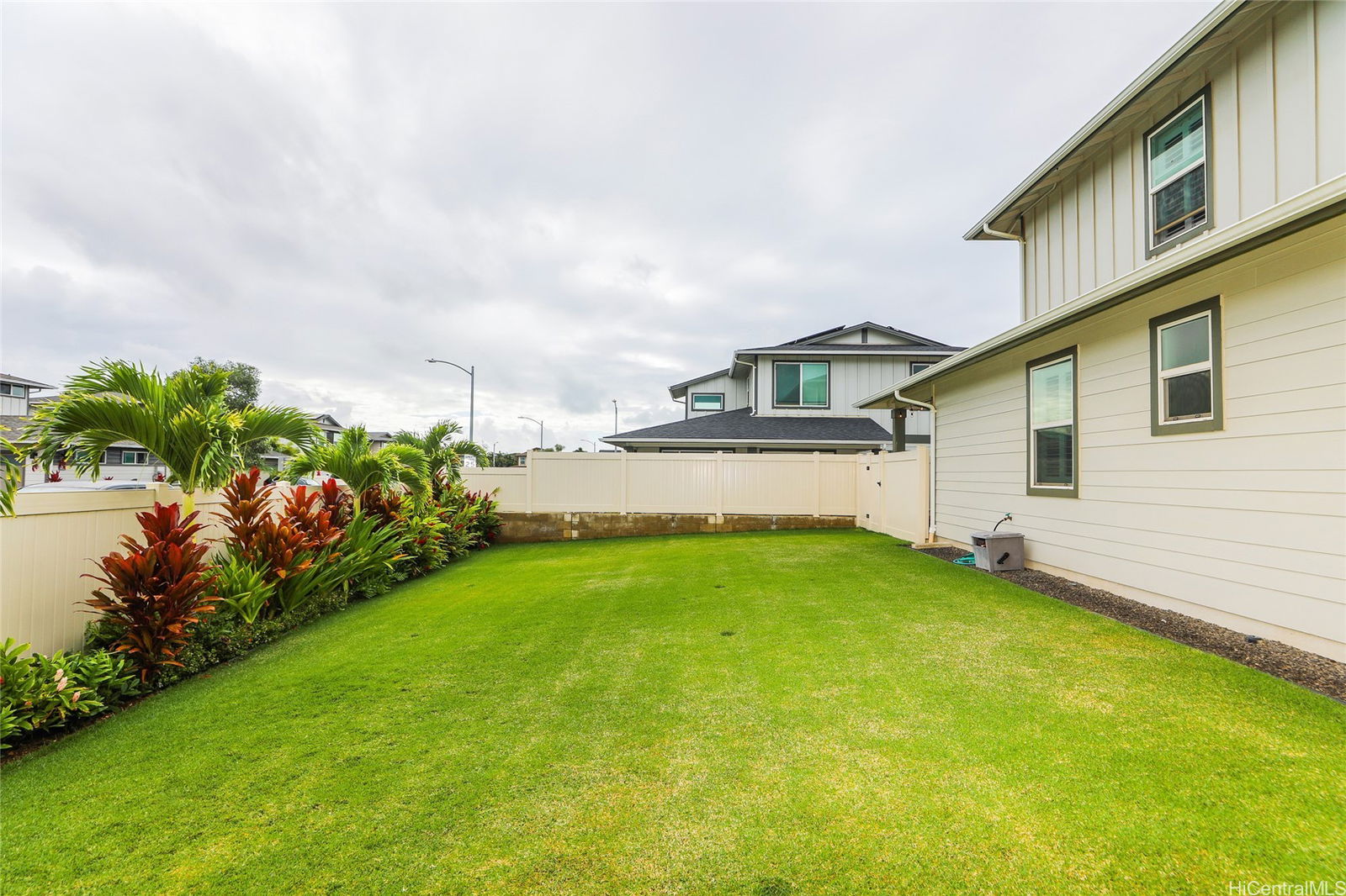 91-1571 Makaukau Street, Ewa Beach, 96706