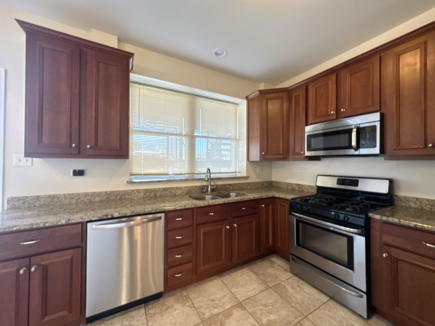 6506 S Ellis Avenue, Chicago, 60637