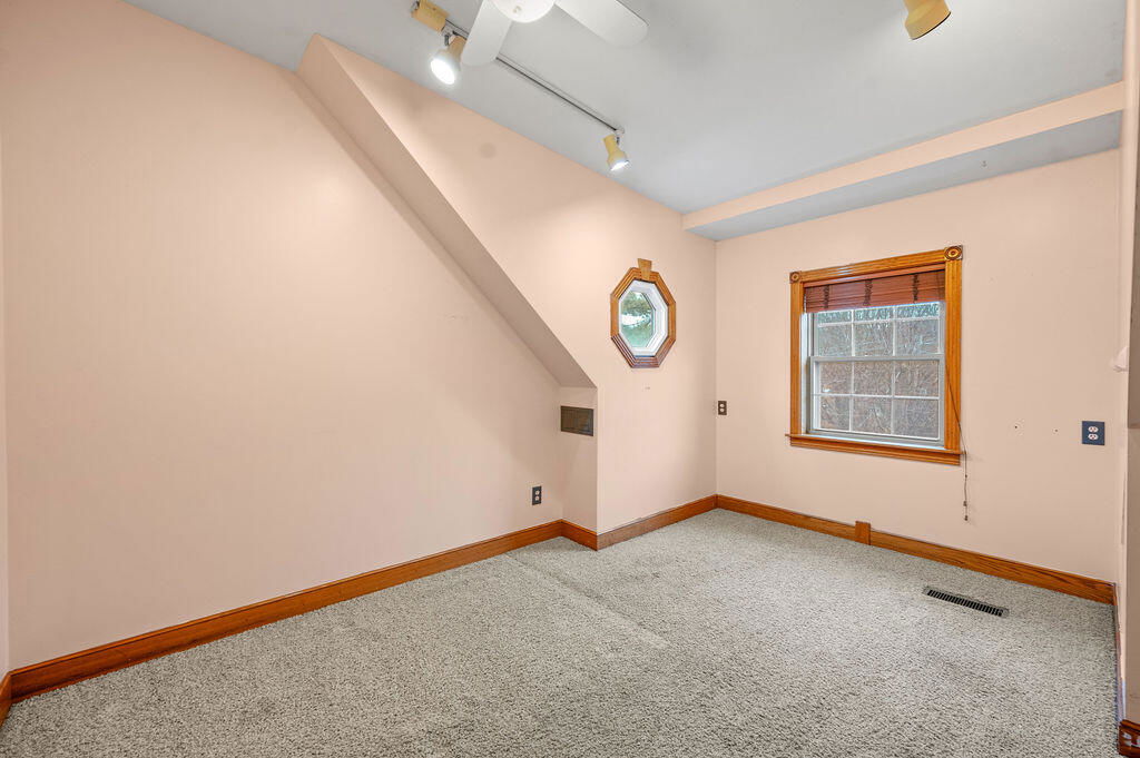 1419 Amsterdam Road, Park Hills, 41011