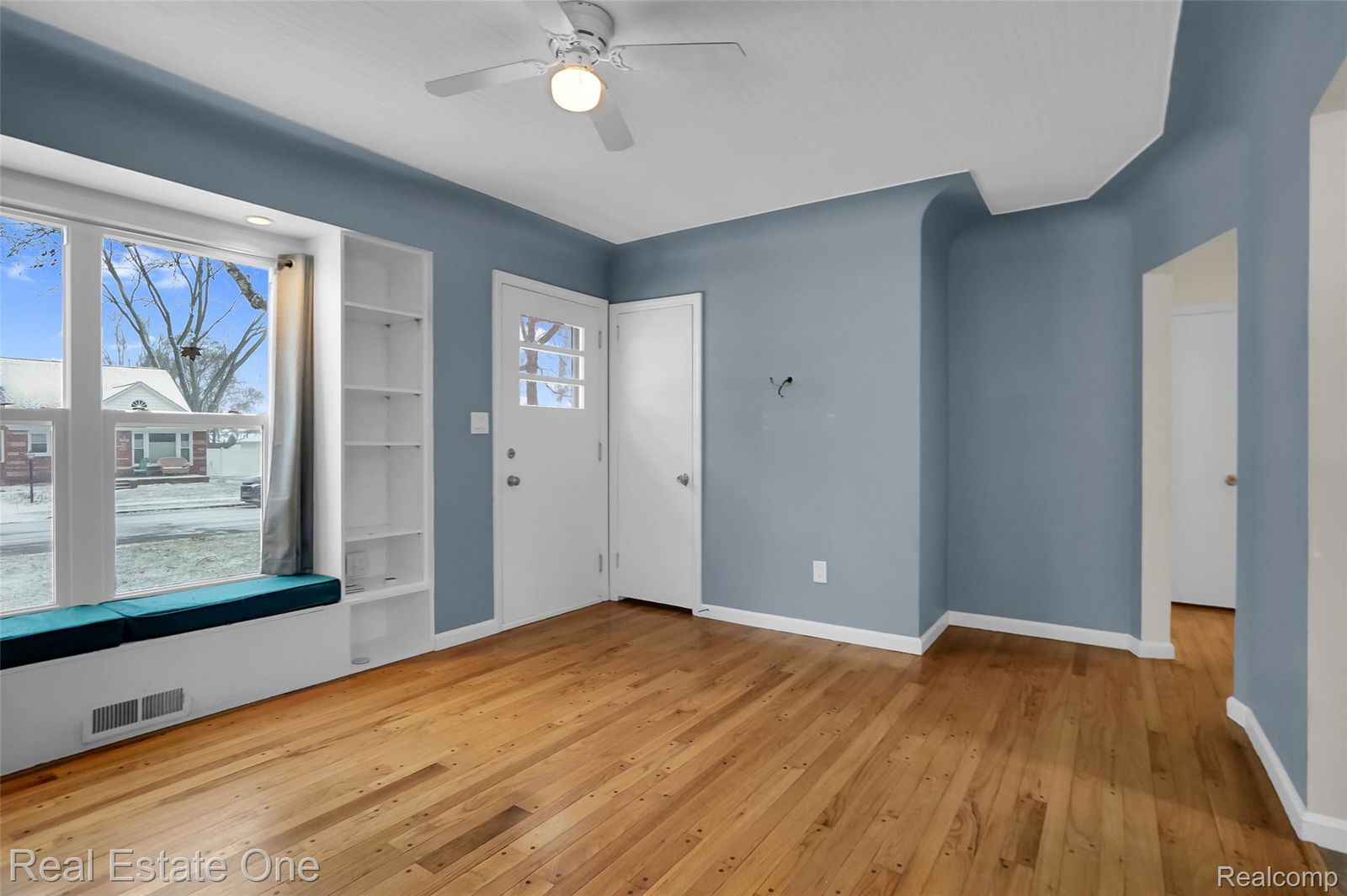 700 Whitney St, Brighton, 48116