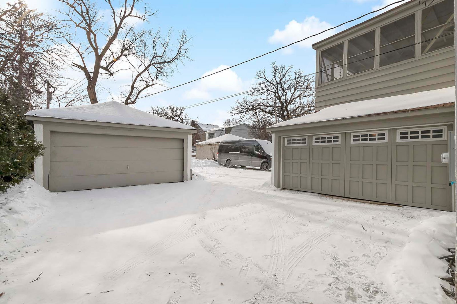 201 W Minnehaha Parkway, Minneapolis, 55419