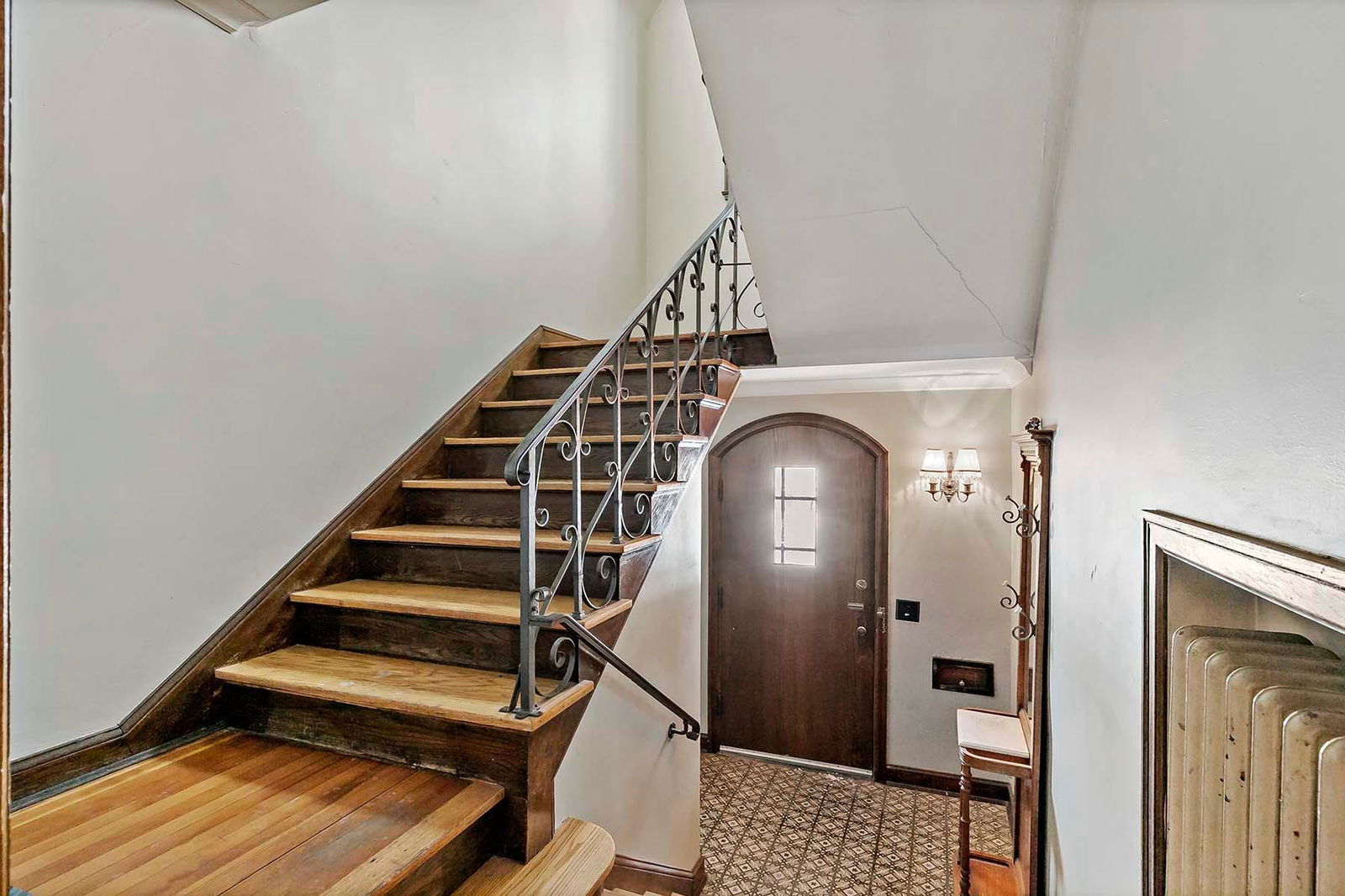 201 W Minnehaha Parkway, Minneapolis, 55419