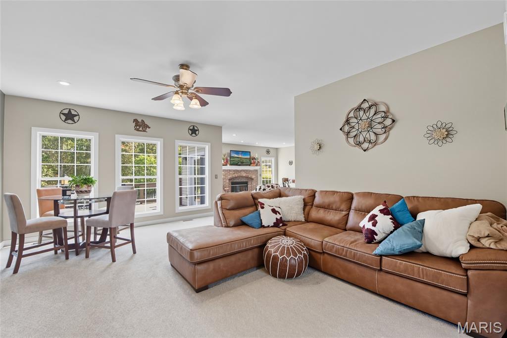 128 Lamp Post Ln, Arnold, 63010