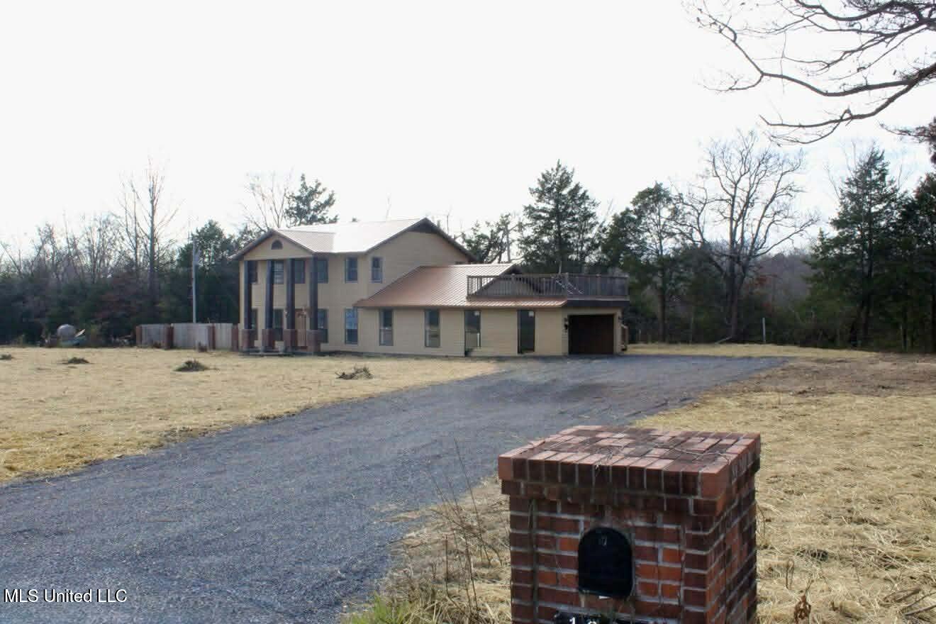 1838 Dees Road, Batesville, 38606