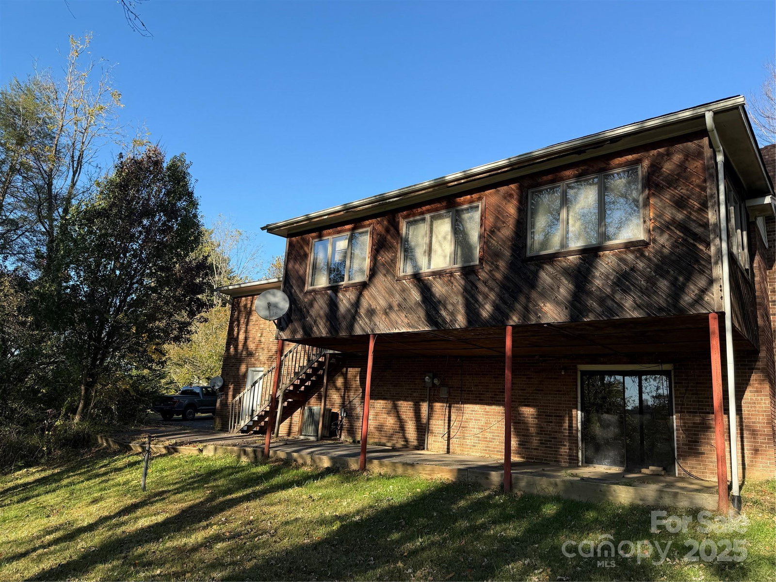 68 Sun Valley Drive, Alexander, 28701