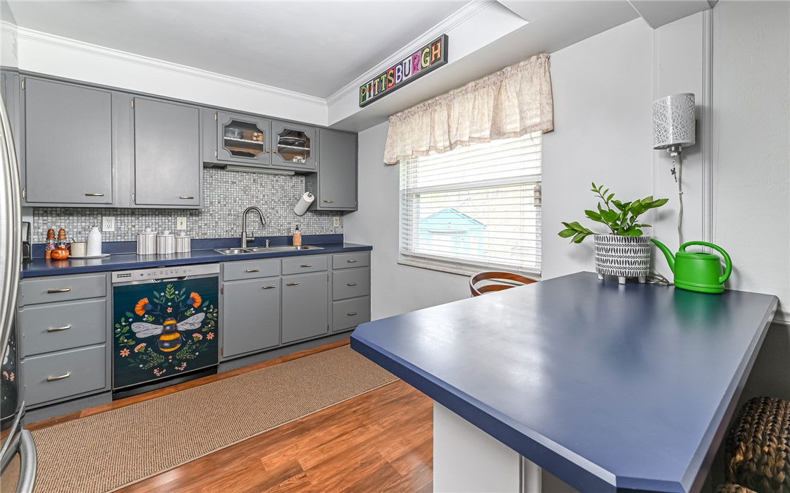 160 Siebert Rd, Ross Twp, 15237