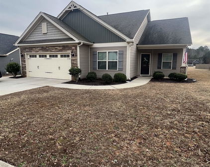 Lyman Farms at Shiloh Homes with 5-Dr Hill Middle Middle school