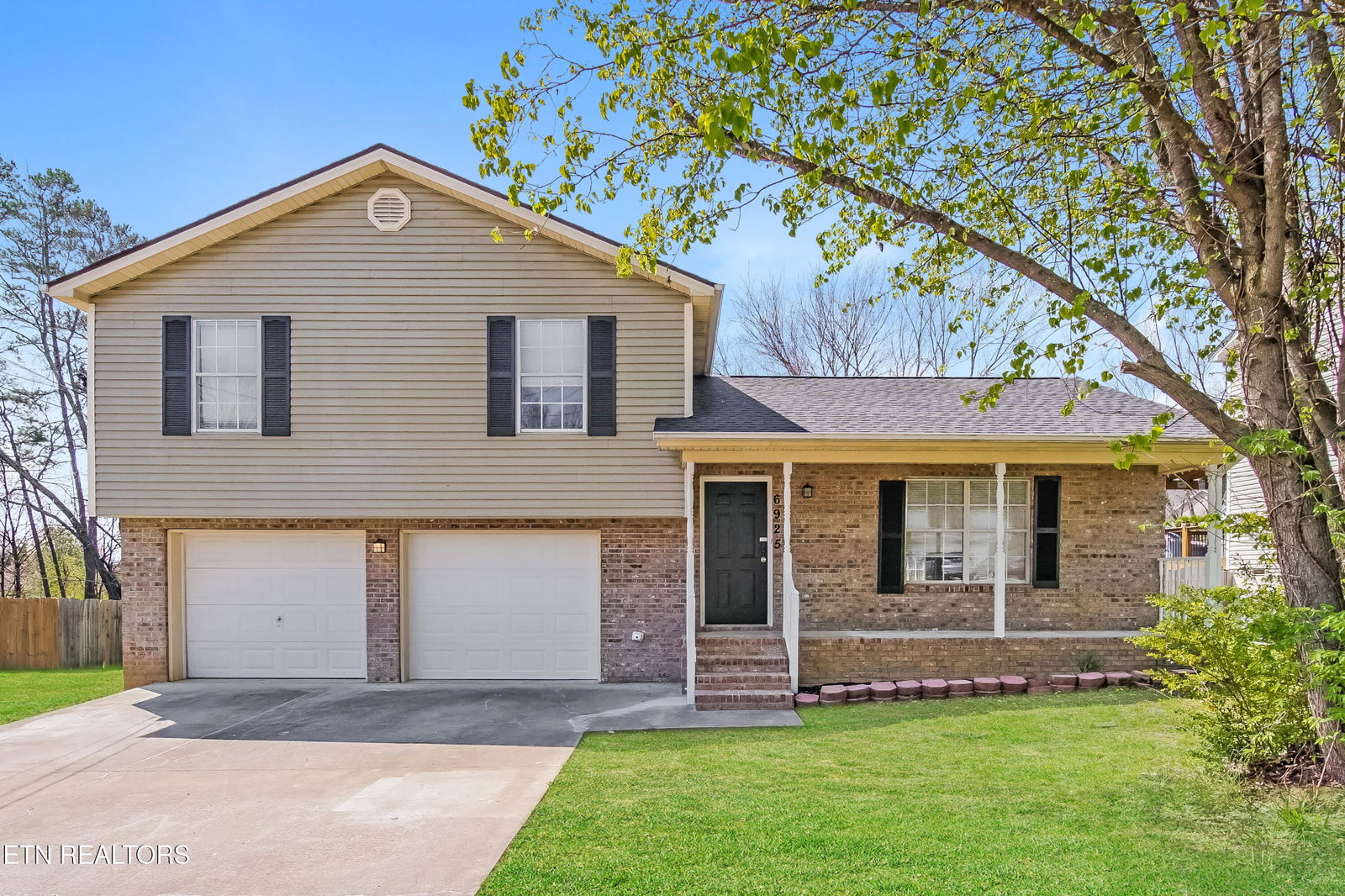 6925 Saint Croix Lane, Knoxville| MLS 1327179 | Call The Maloney Team ...