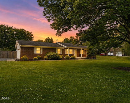 Meadowlark Est Unit 1 Real Estate