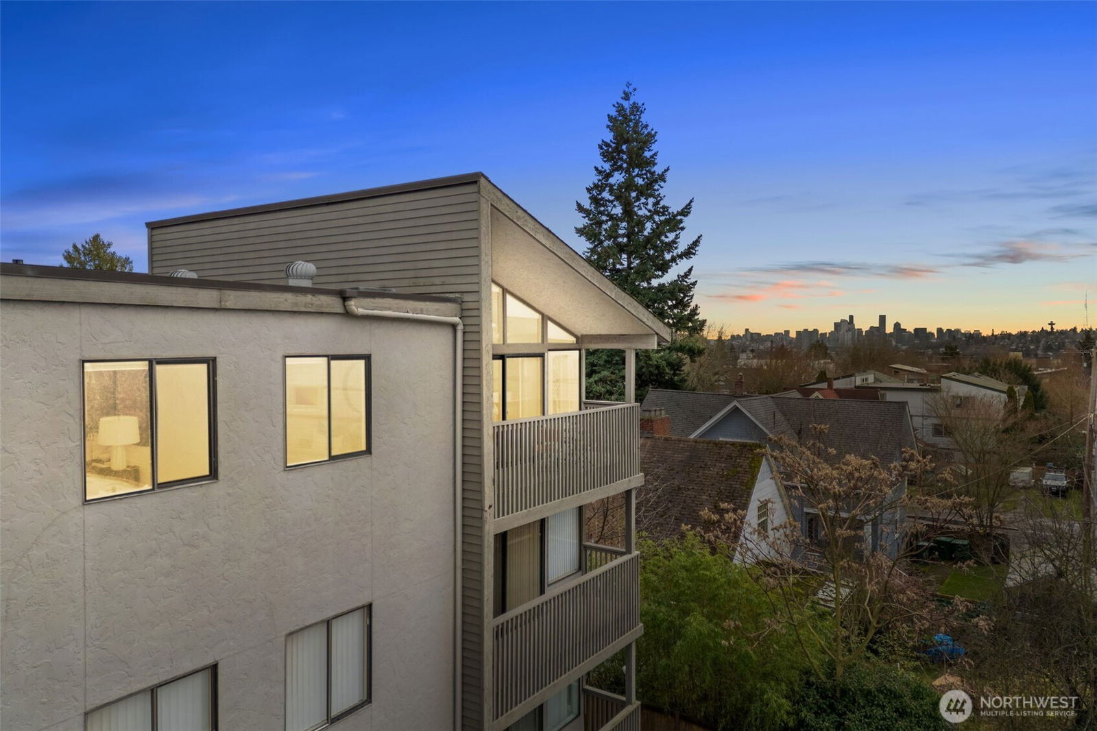 4911 Fremont Avenue N Unit #303, Seattle | MLS# 2468497 | Skyline ...