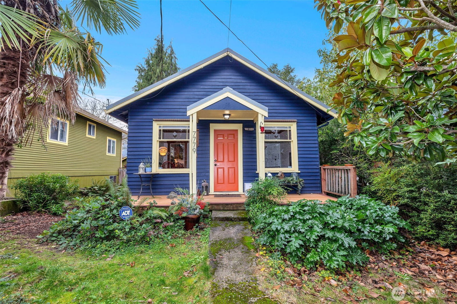 7779 10th Avenue SW, Seattle, WA 98106 | MLS # 2466124 Dumars Highland ...