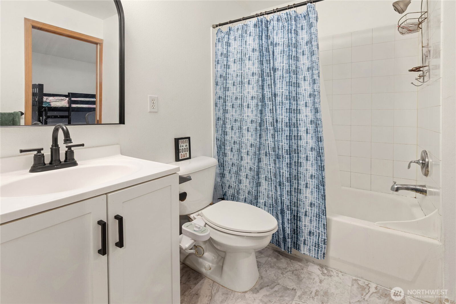 8521 Midvale Avenue N Unit #B, Seattle, WA 98103 | MLS # 2467090 Green Lake