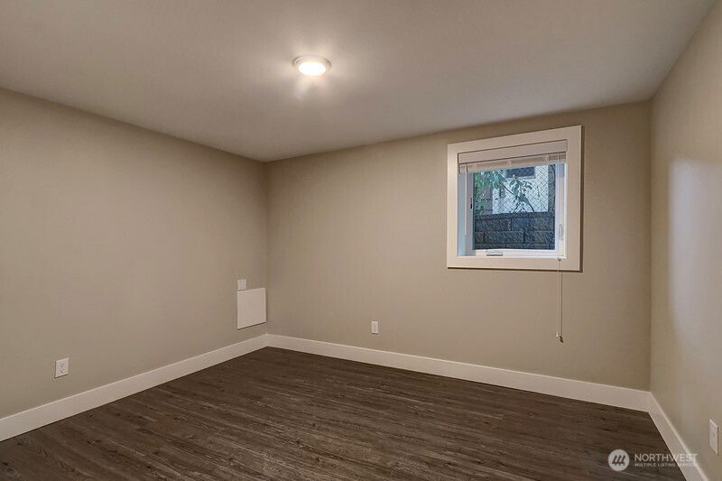 5037 21st Avenue NE, Seattle | MLS# 2468067 | Skyline Properties, Inc ...