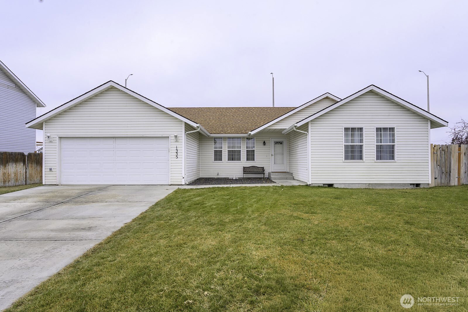 1335 Yost Circle NE, Moses Lake | MLS# 2469710 | Skyline Properties ...