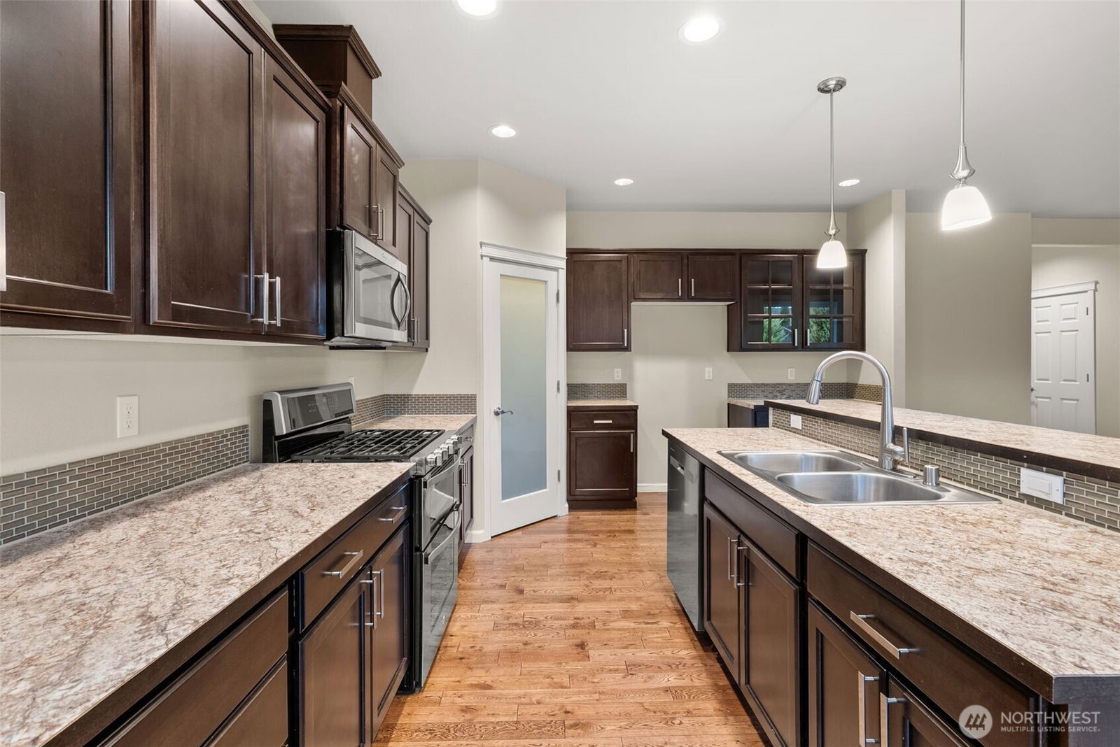 4021 23rd Street SE, Puyallup | MLS# 2468113 | Skyline Properties, Inc ...