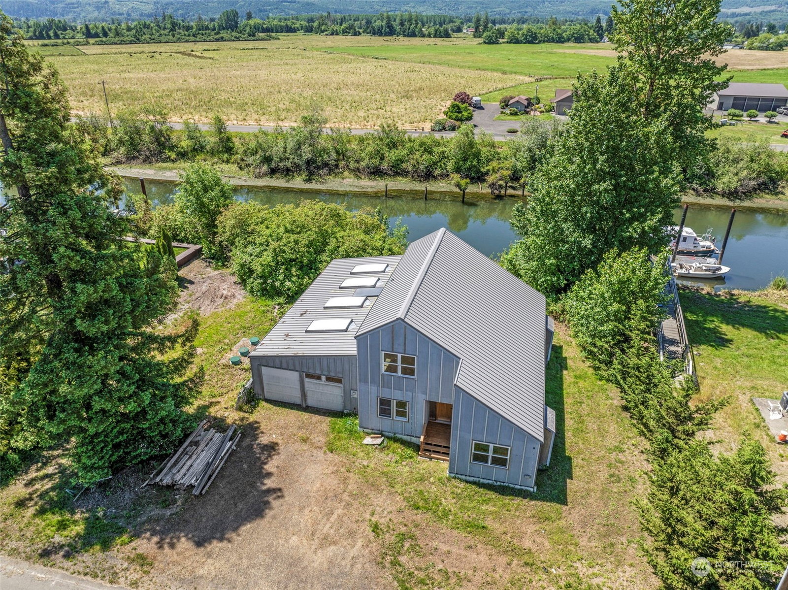 377 E Little Island Road, Cathlamet, 98612