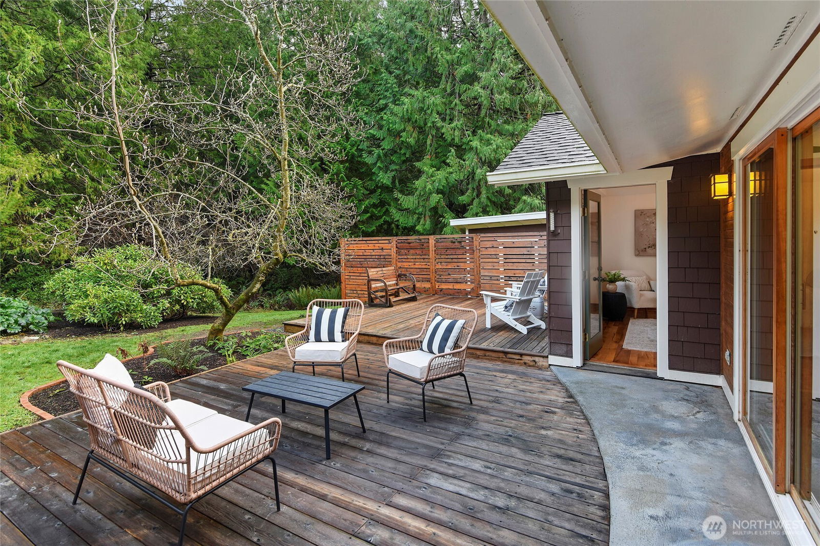 6133 NE Lariat Loop, Bainbridge Island | MLS# 2465167 | Skyline ...