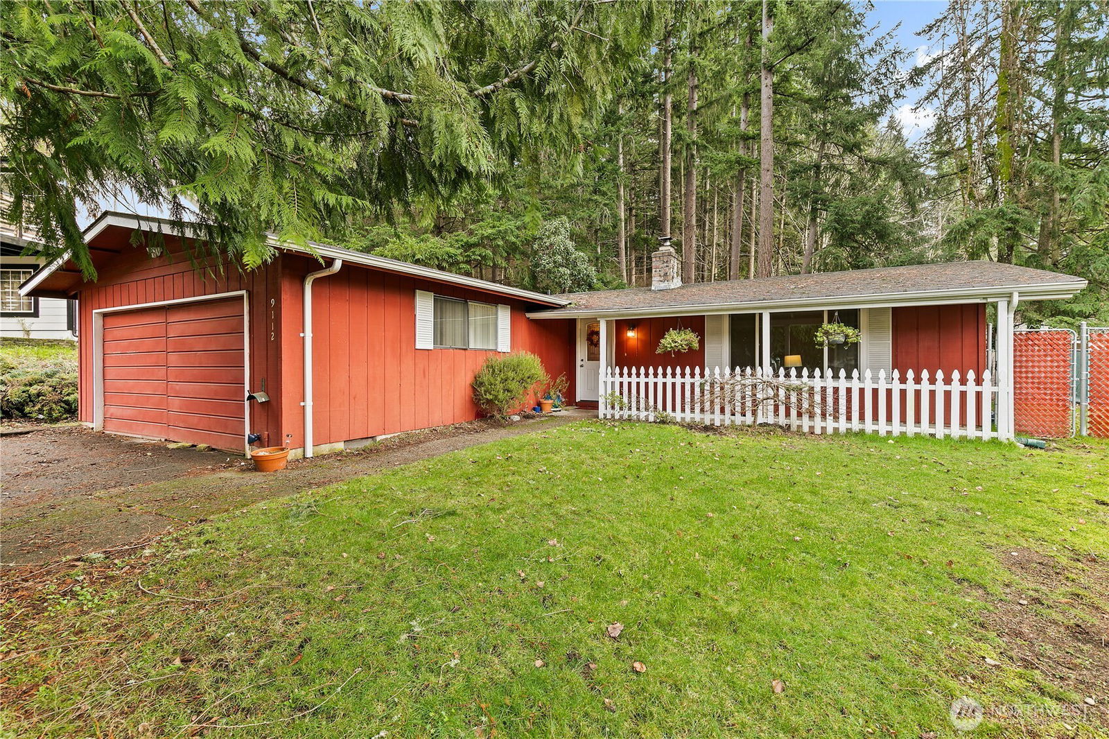 9112 Deers Tongue Circle W, University Place | MLS# 2467983 | Skyline ...
