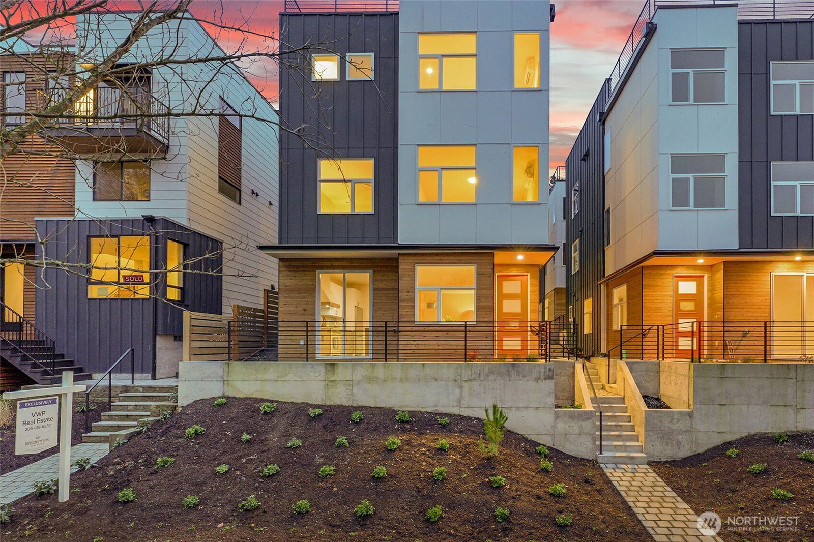 910 15th Avenue, Seattle | MLS# 2466259 | Skyline Properties, Inc ...