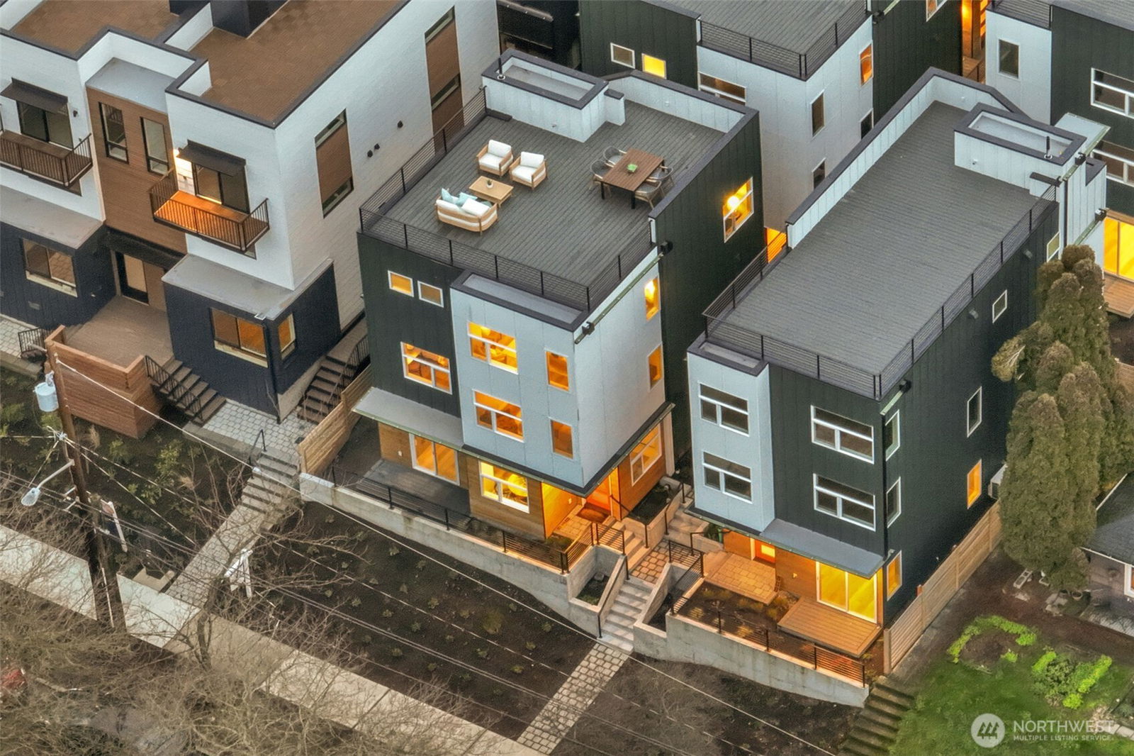 910 15th Avenue, Seattle | MLS# 2466259 | Skyline Properties, Inc ...