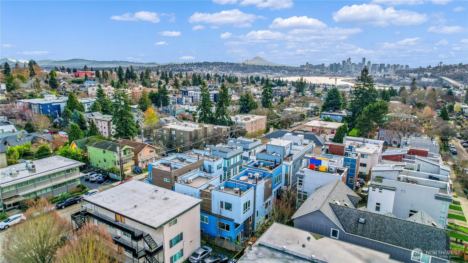 4329 Woodland Park Avenue N, Seattle | MLS# 2468075 | Skyline ...