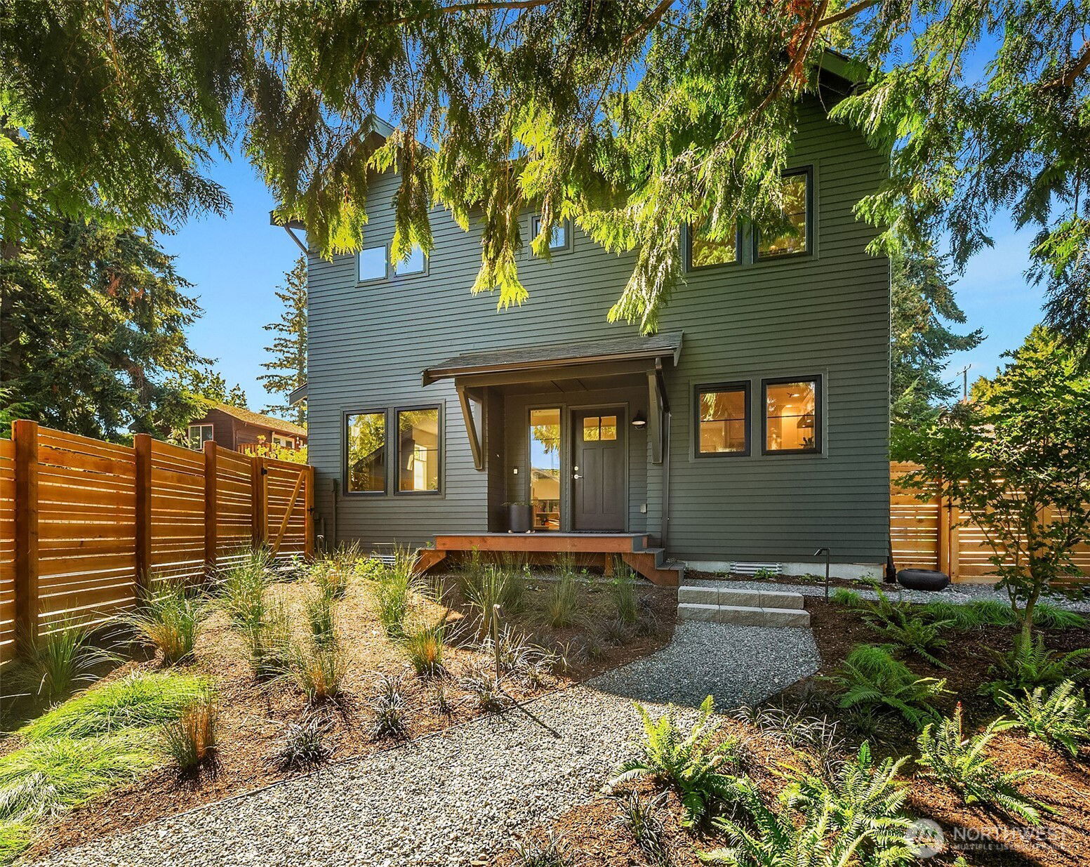 10421 41st Avenue SW Unit #B, Seattle | MLS# 2473526 | Skyline ...