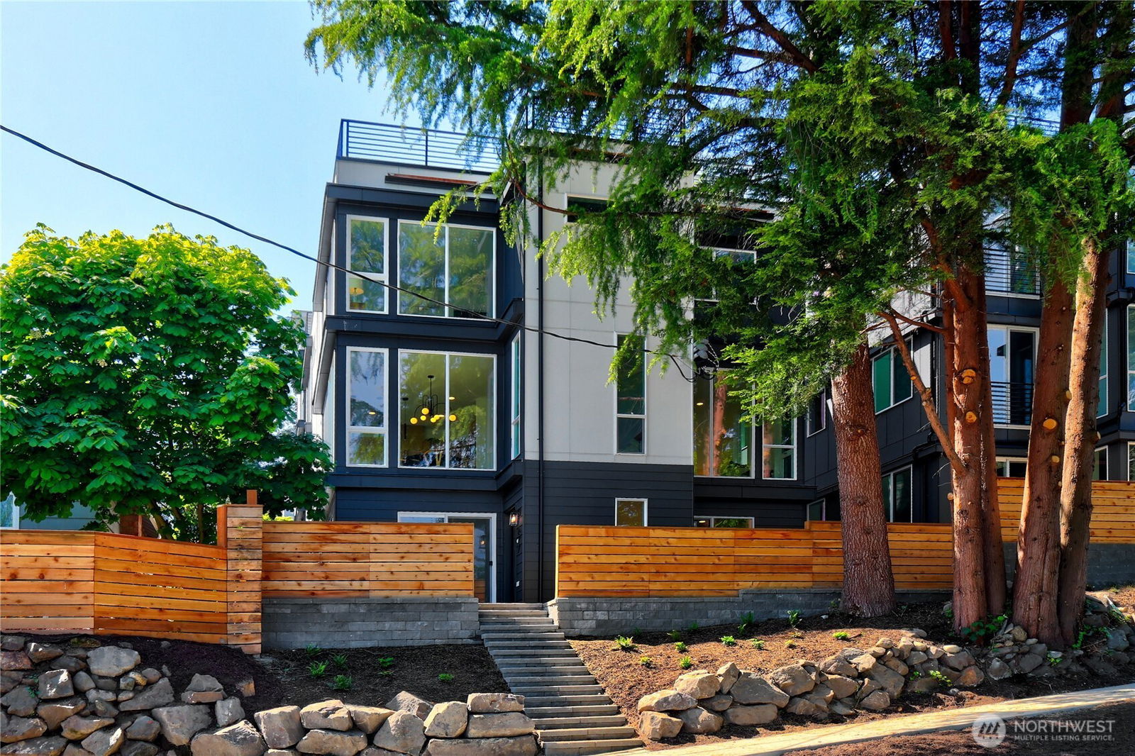 627 B W Emerson Street, Seattle | MLS# 2469529 | Skyline Properties ...