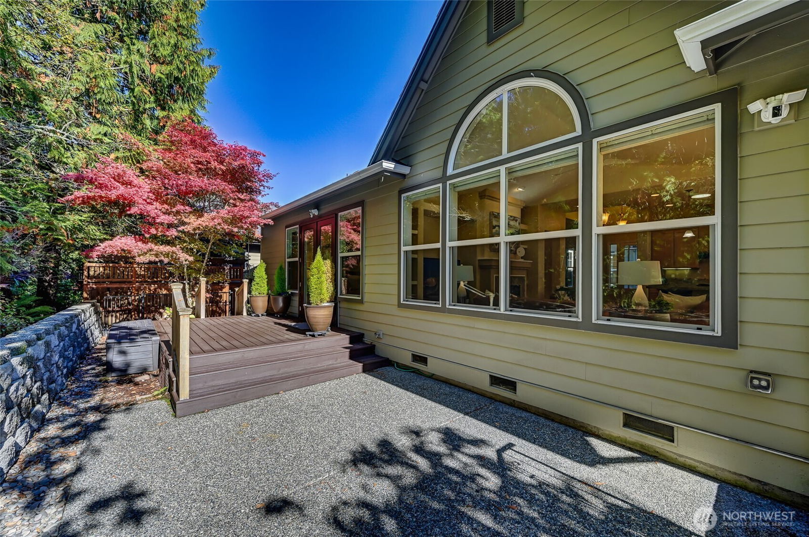 12115 Big Leaf Way NE, Redmond | MLS# 2465682 | Skyline Properties, Inc ...