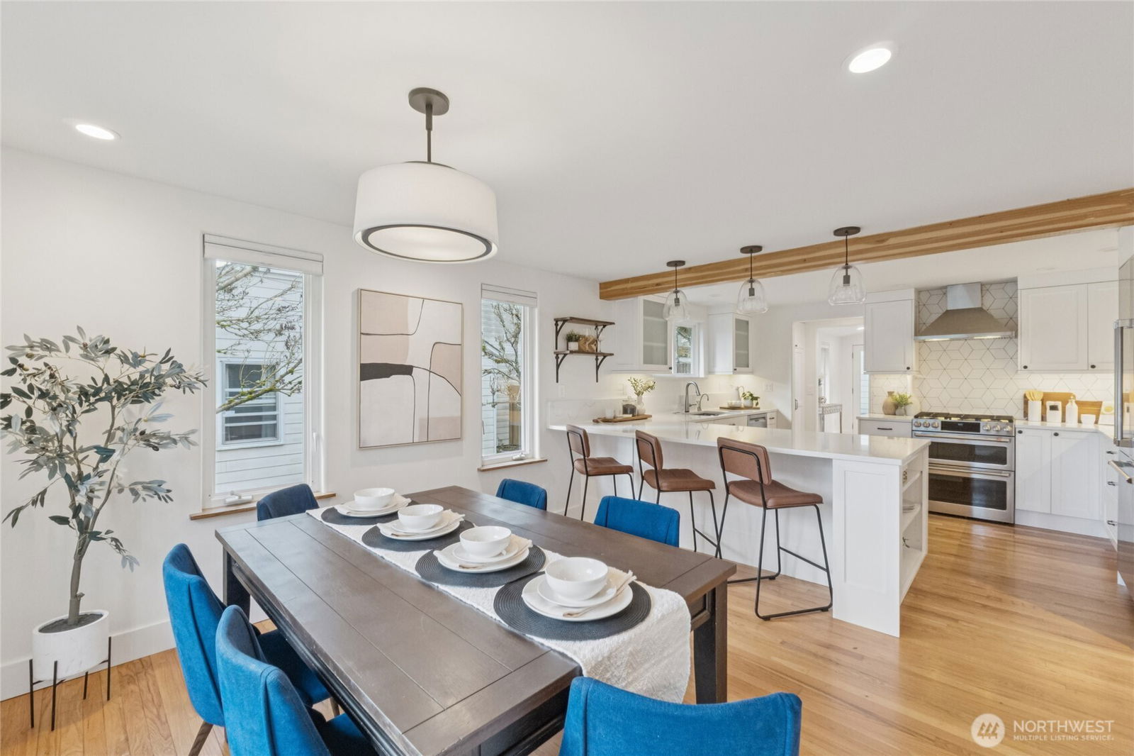 9209 20th Avenue NE, Seattle | MLS# 2467634 | Skyline Properties, Inc ...