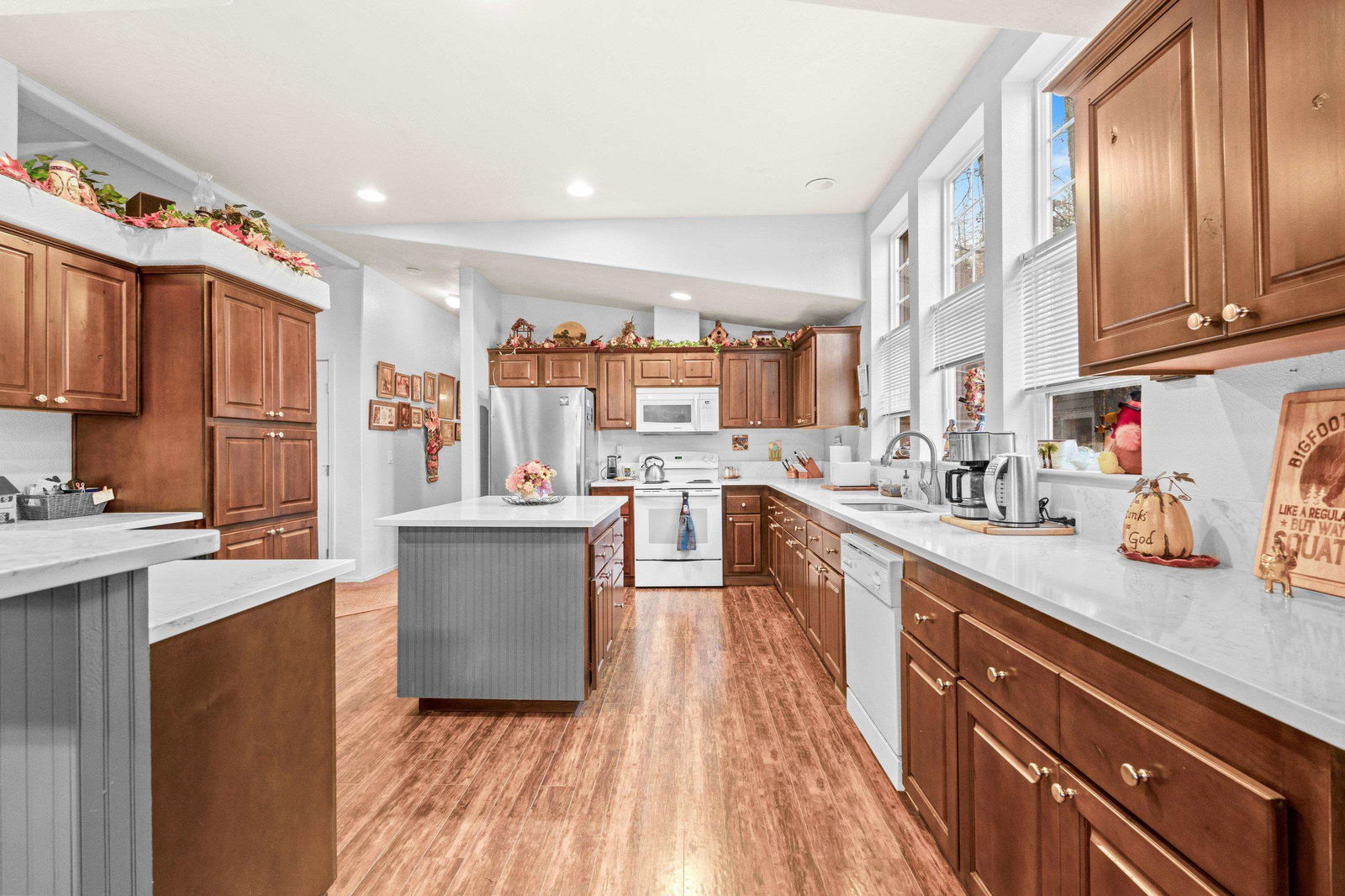 13907 N East Newman Lake Dr, Newman Lake, 99025