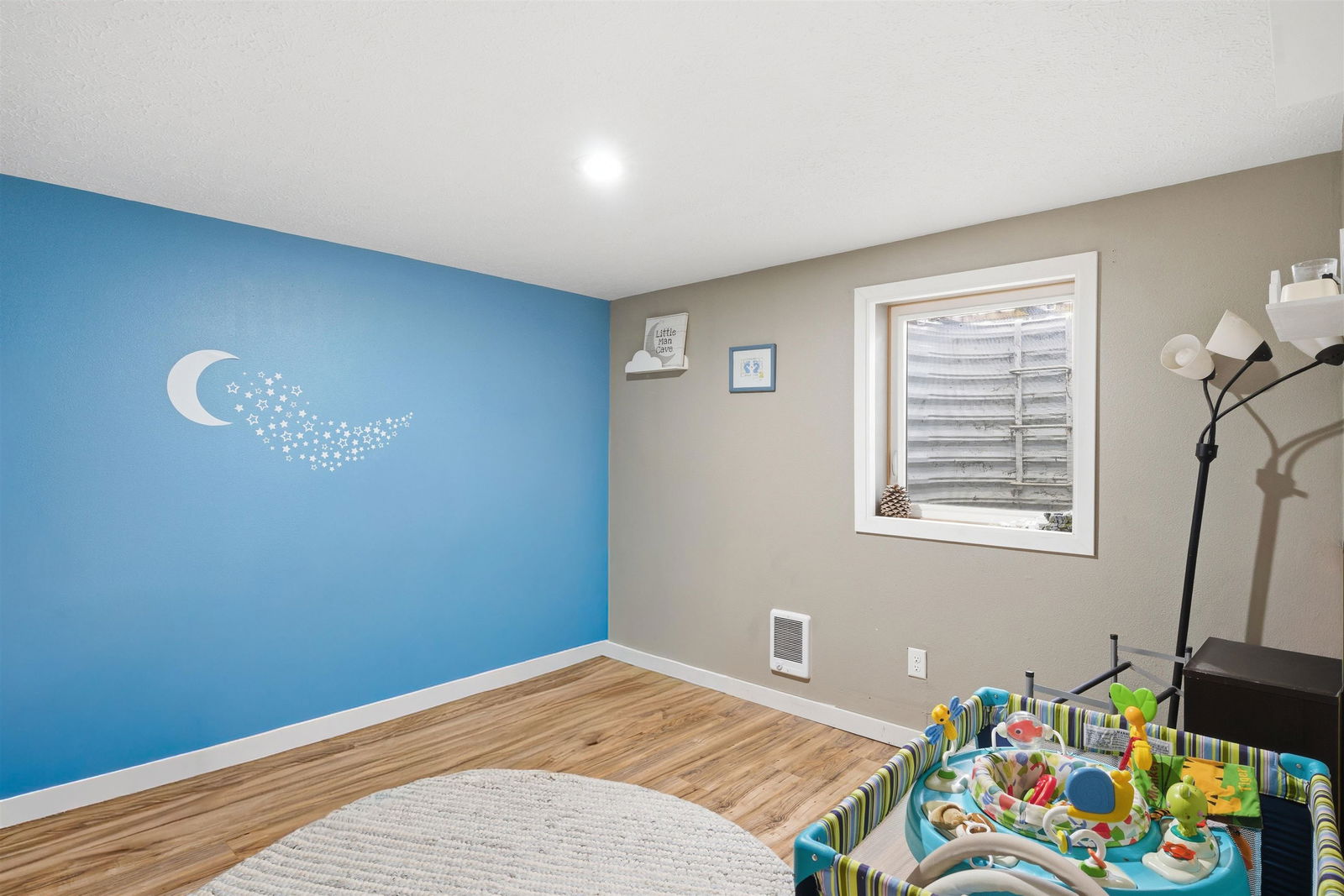 7009 N Robin Rd, Newman Lake, 99025