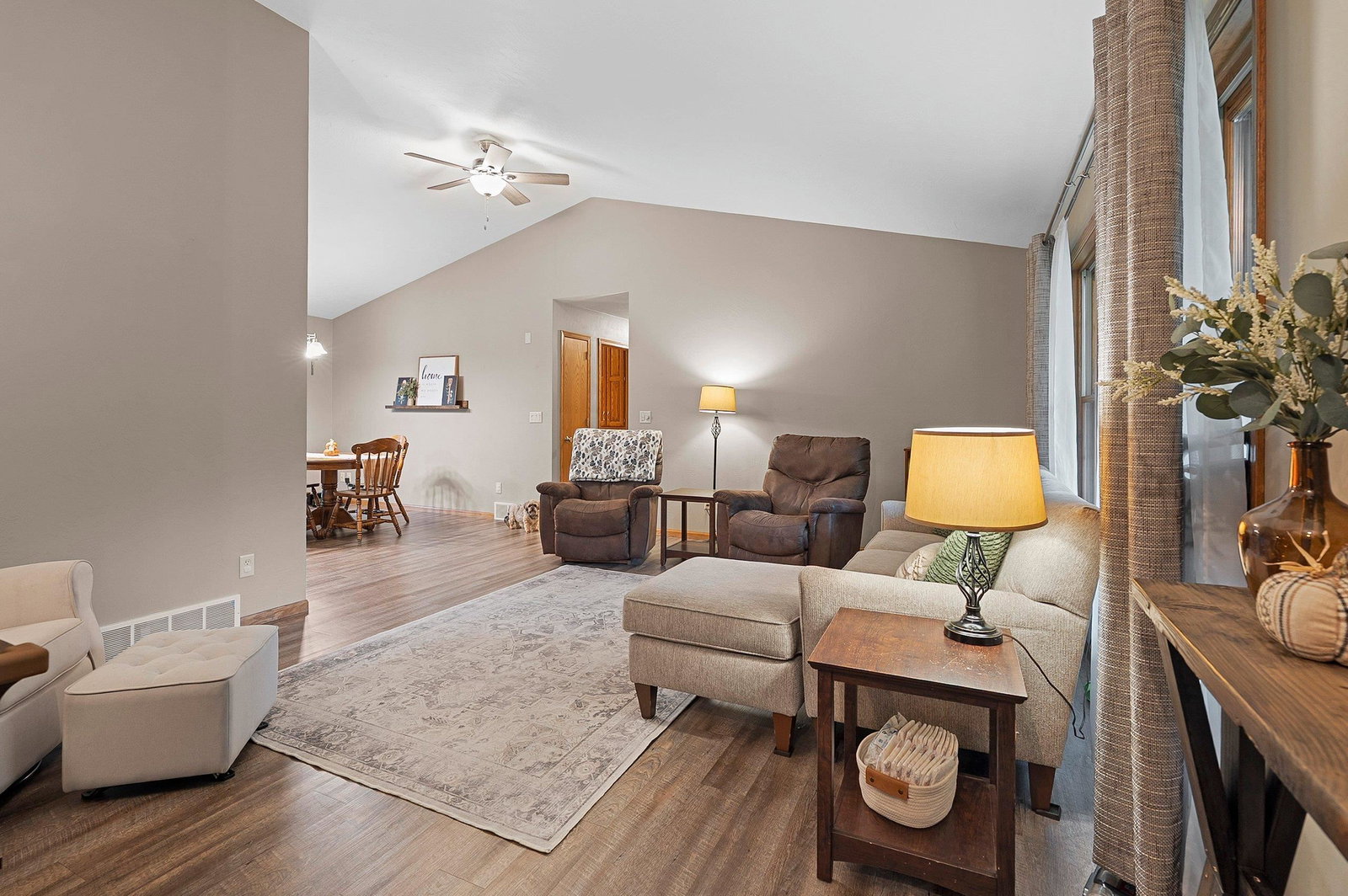 6218 TIELENS Road, Luxemburg, WI 54217, 54217