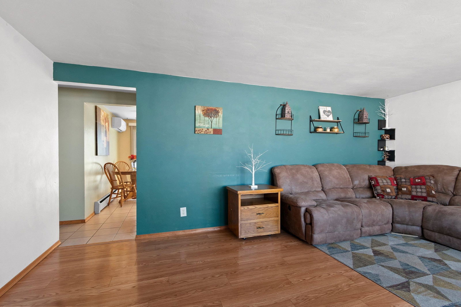 1865 BOND Street, Green Bay, WI 54303, 54303