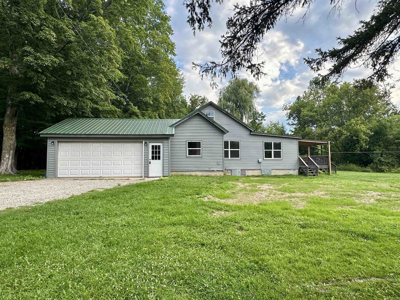 W5088 E HARDWOOD Lane, Porterfield, WI 54159, 54159